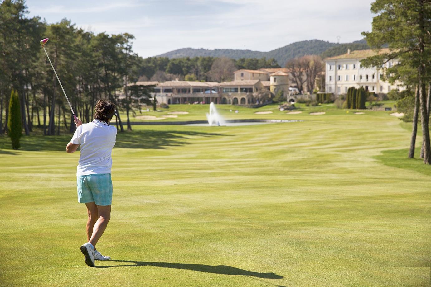 Un Green Fee 9 trous - Client Hôtel - Toute la saison | Coffret cadeau ...